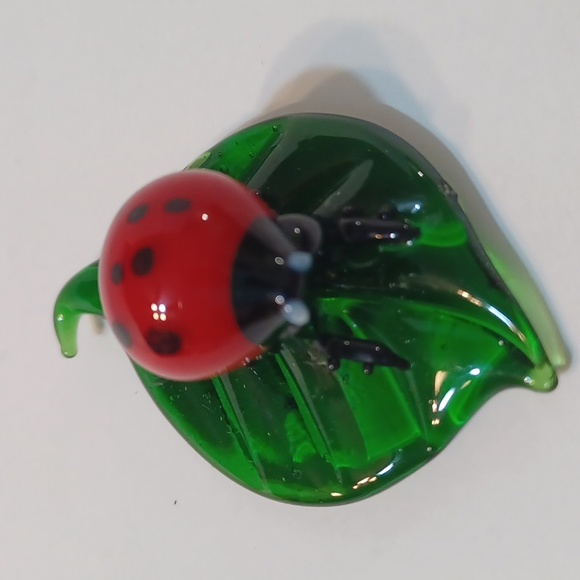 Other | Nib Vintage Hand Blown Glass Lady Bug On A Green Glass Leaf ...